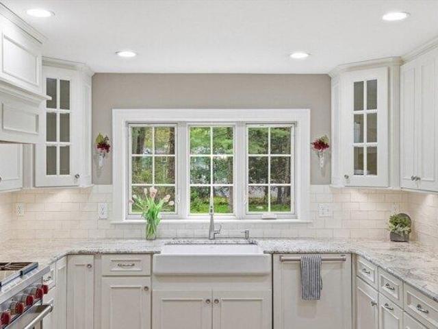 house with 4 bedroom, Bedford MA ES103221459
