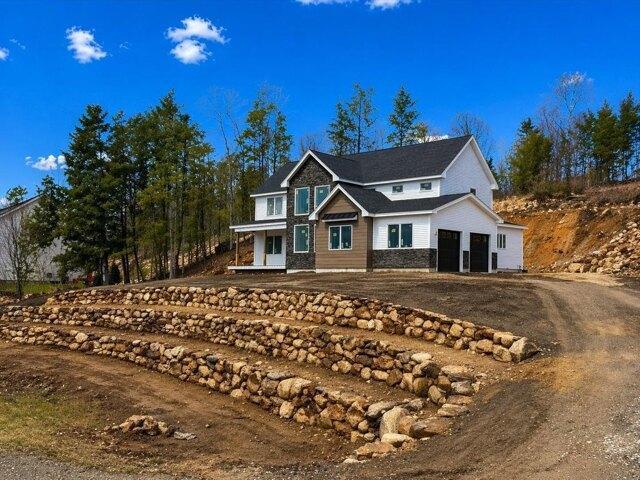 house with 4 bedroom, Bedford NH DLS103101502