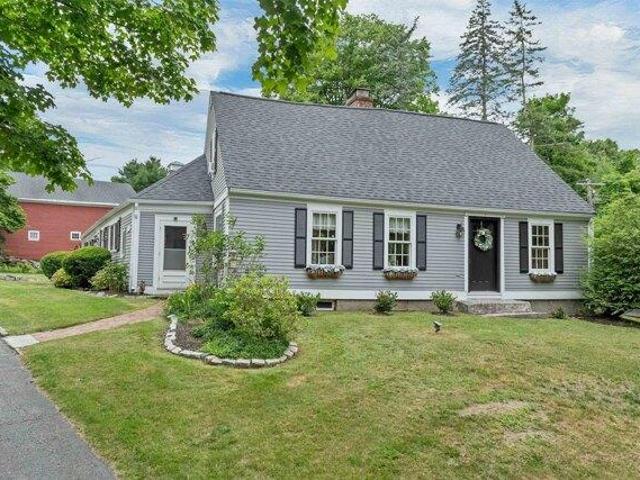 house with 4 bedroom, Bedford NH DS104332239