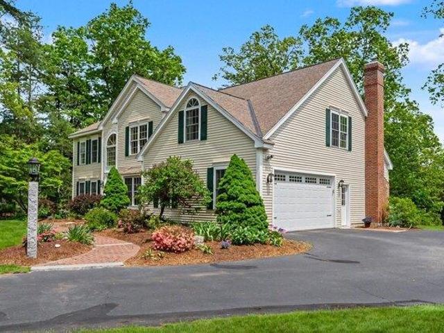 house with 4 bedroom, Bedford NH DS103100112