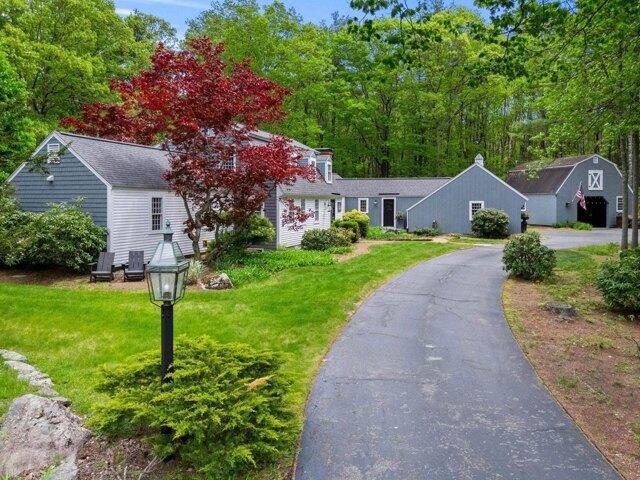 house with 4 bedroom, Bedford NH DS103185112