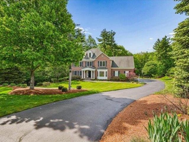 house with 4 bedroom, Bedford NH ES104076578