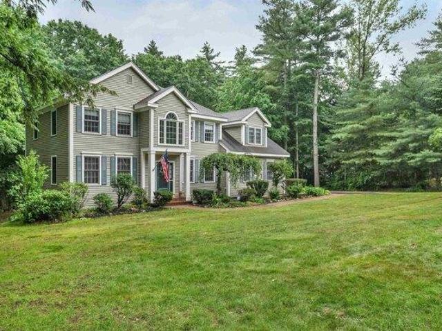 house with 4 bedroom, Bedford NH ES104076946