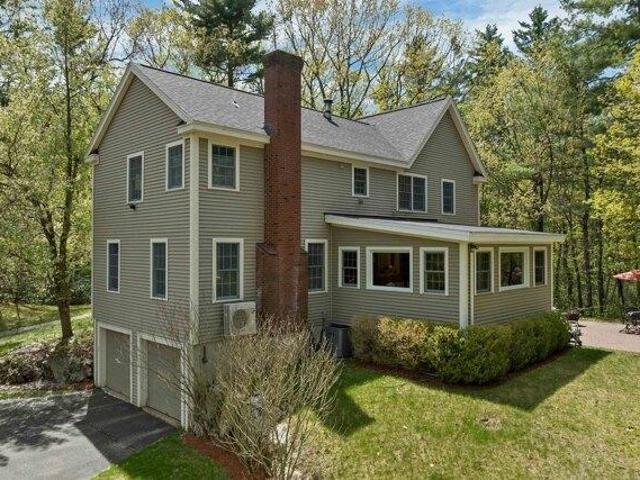 house with 4 bedroom, Bedford NH ES104111874