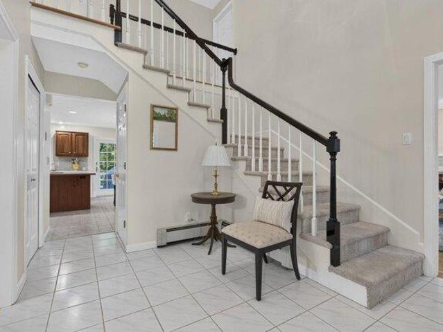 house with 4 bedroom, Bedford NH ES104332065