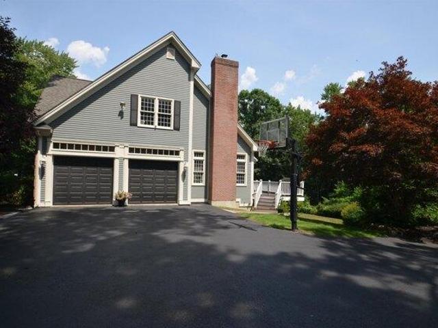 house with 4 bedroom, Bedford NH ES104835119
