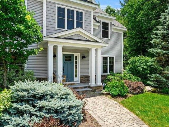 house with 4 bedroom, Bedford NH ES104849627