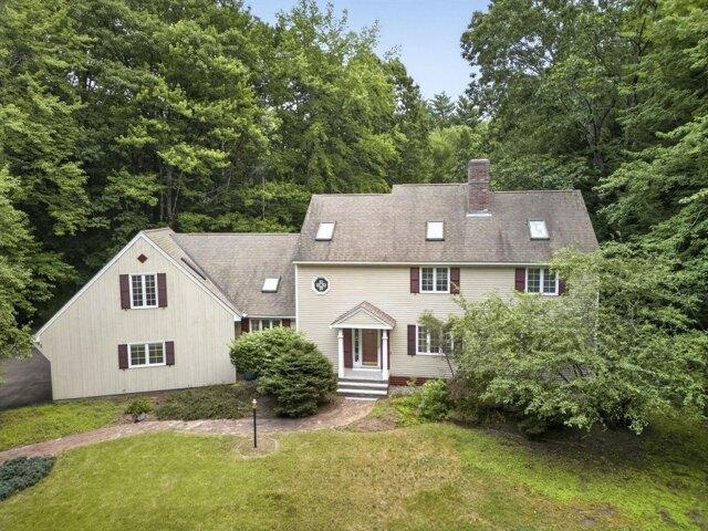 house with 4 bedroom, Bedford NH ES105106647
