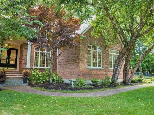 house with 4 bedroom, Bedford NH ES103223311