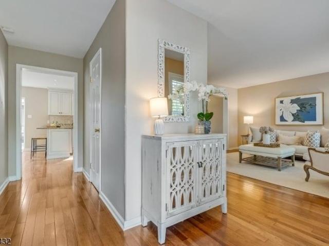 house with 4 bedroom, Bedminster Twp. NJ DLS102052876
