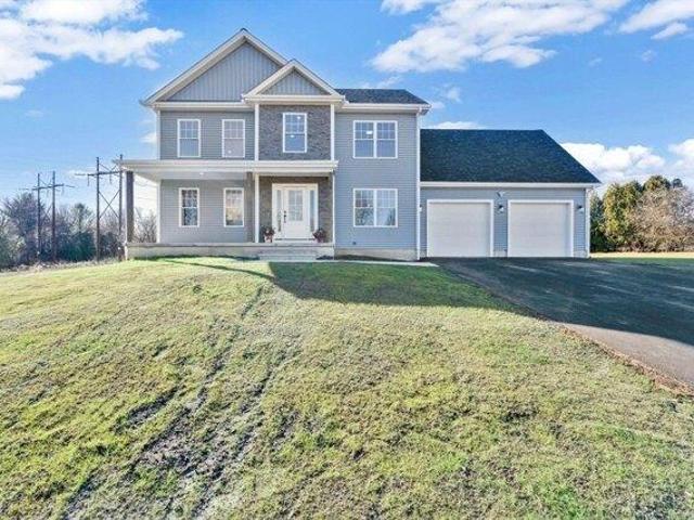 house with 4 bedroom, Belchertown MA DS104407339