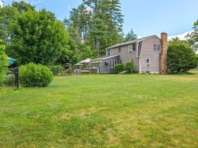 house with 4 bedroom, Belchertown MA ES103432285