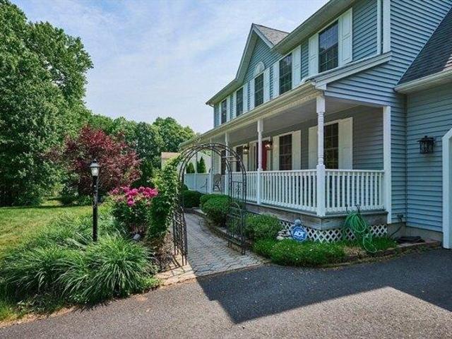 house with 4 bedroom, Belchertown MA ES104994800