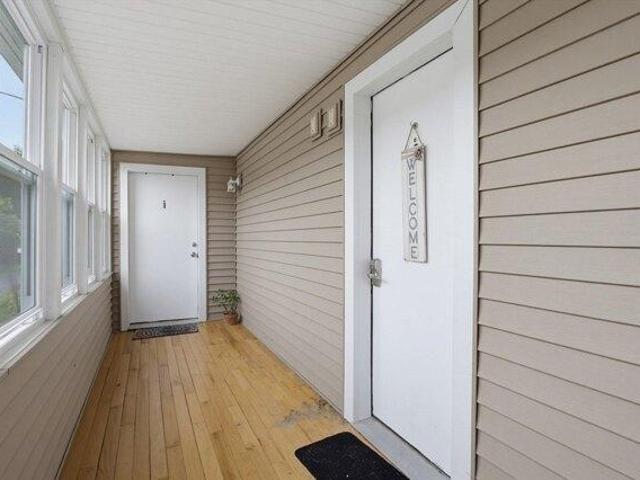 house with 4 bedroom, Belchertown MA ES105096121