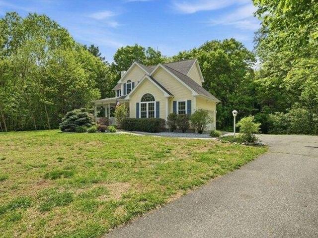 house with 4 bedroom, Belchertown MA ES105105836