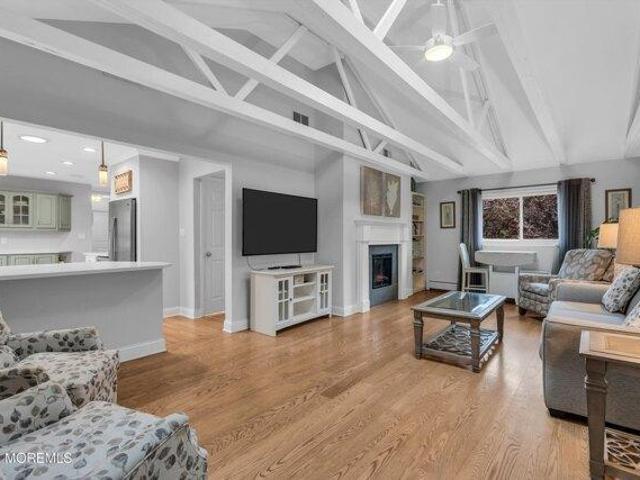 house with 4 bedroom, Belford NJ ES104835157