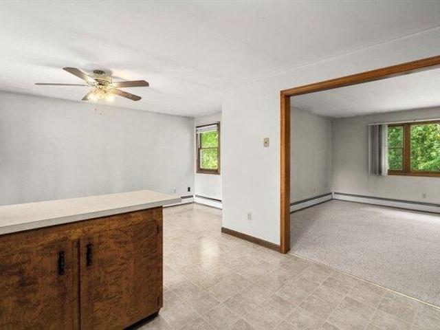 house with 4 bedroom, Bellingham MA ES105105954