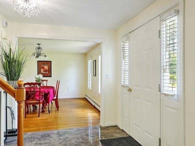 house with 4 bedroom, Bellingham MA ES103852135
