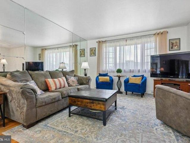house with 4 bedroom, Bellmawr NJ DLS102530117