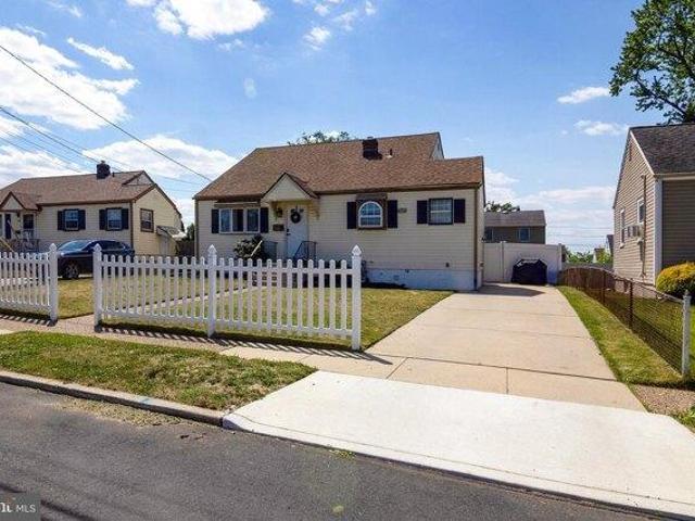 house with 4 bedroom, Bellmawr NJ ES105202347