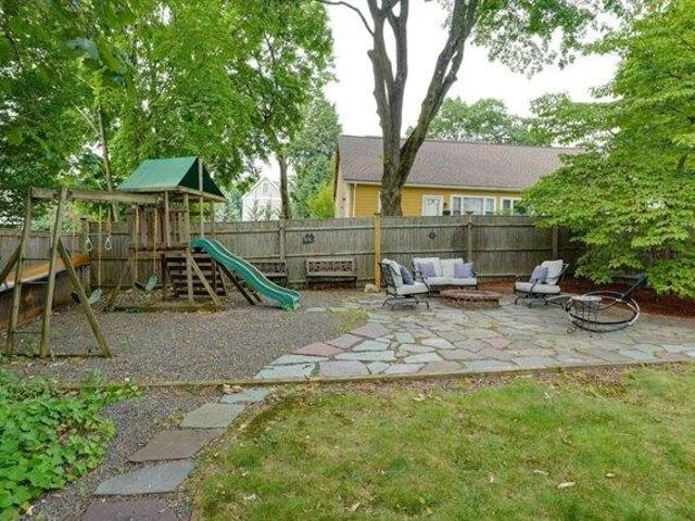 house with 4 bedroom, Belmont MA ES104263389