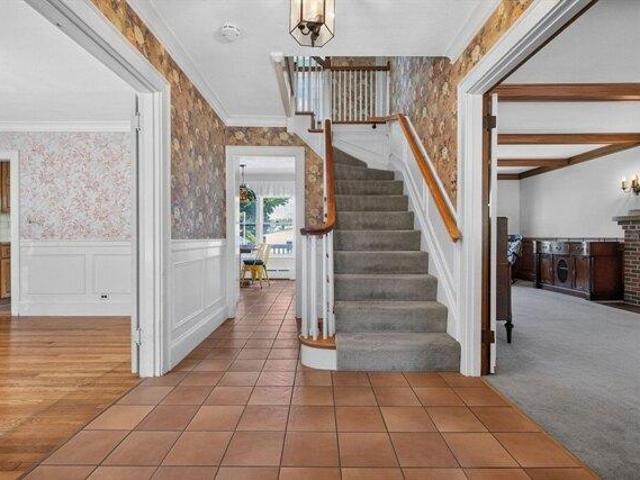 house with 4 bedroom, Belmont MA ES105109335