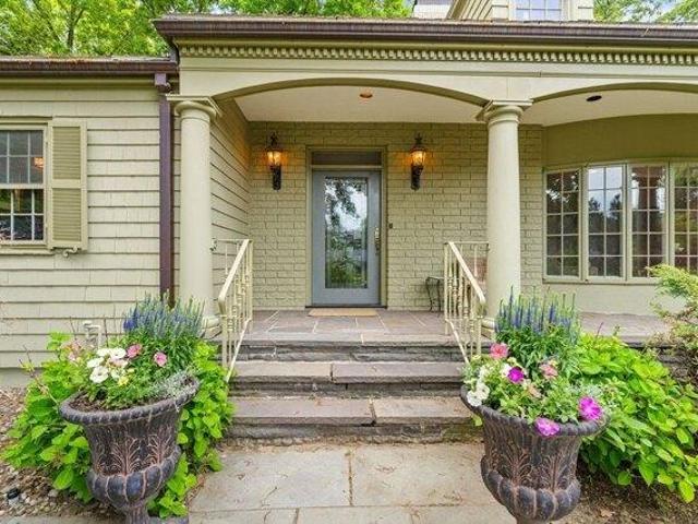 house with 4 bedroom, Belmont MA ES103071257