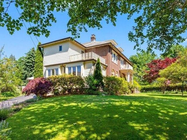 house with 4 bedroom, Belmont MA ES103969154