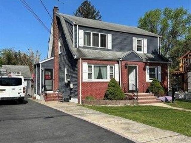 house with 4 bedroom, Bergenfield NJ DLS102316066