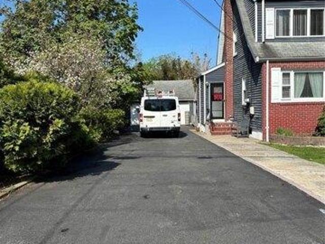 house with 4 bedroom, Bergenfield NJ ES104907424