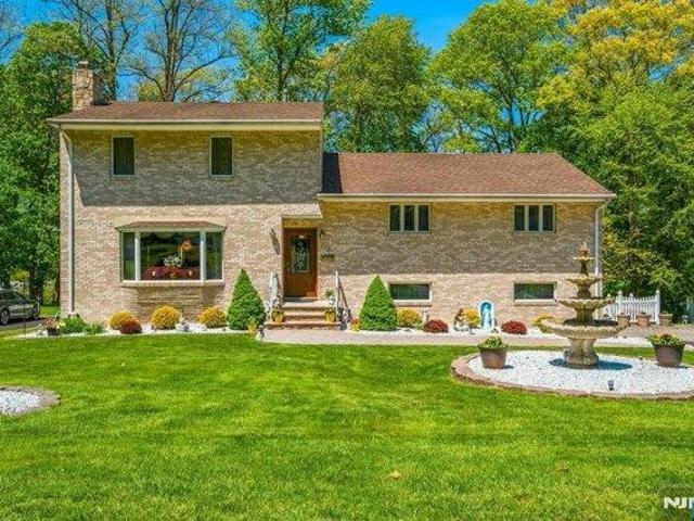 house with 4 bedroom, Berkeley Heights NJ DLS102584782