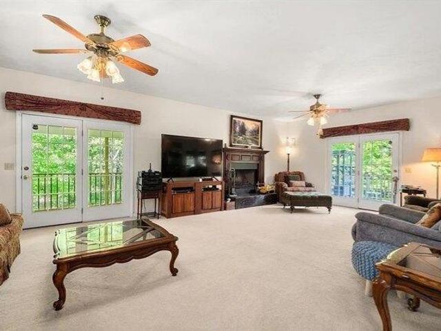 house with 4 bedroom, Berkley MA ES103163337