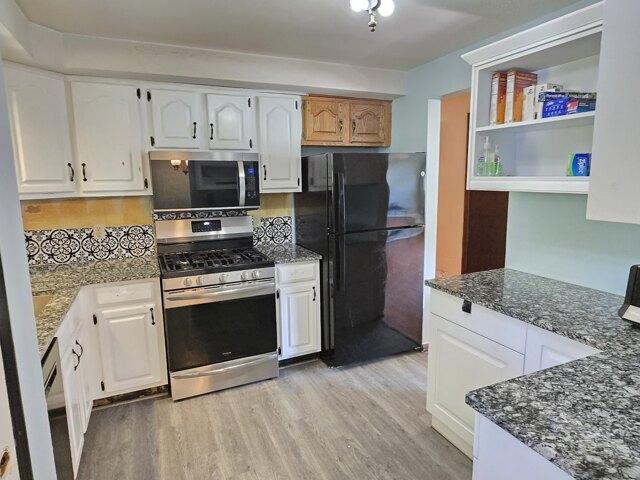 house with 4 bedroom, Berlin CT ES105233906
