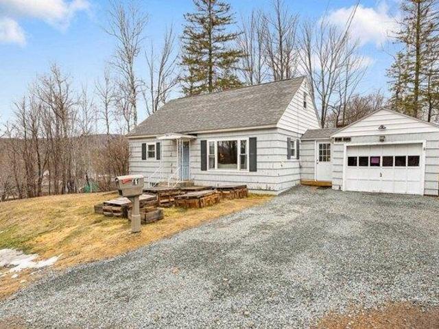 house with 4 bedroom, Berlin NH DLS101934437