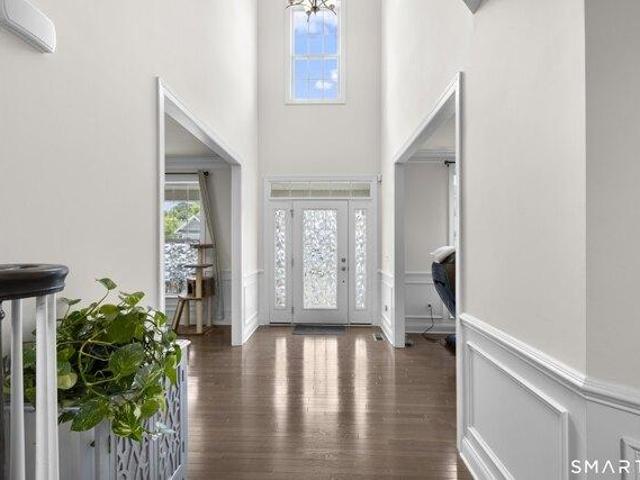 house with 4 bedroom, Bethel CT ES104835044