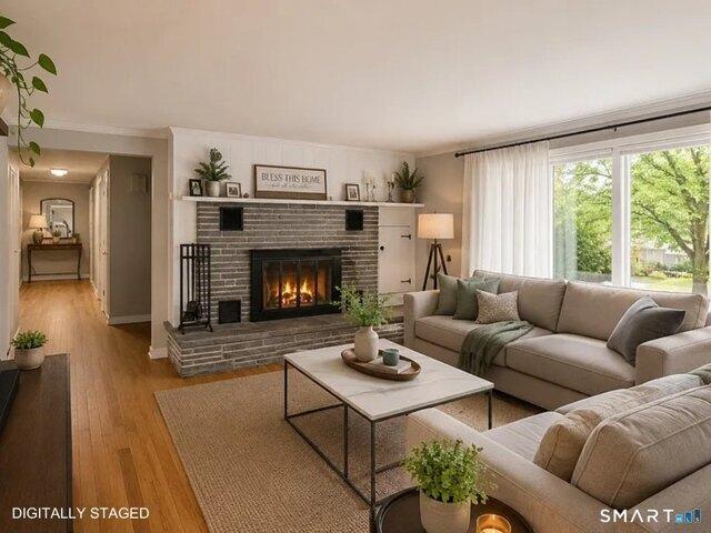 house with 4 bedroom, Bethel CT ES104189877