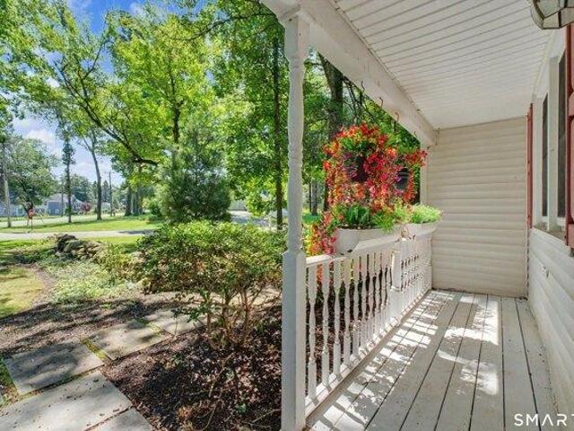 house with 4 bedroom, Bethel CT ES105156850