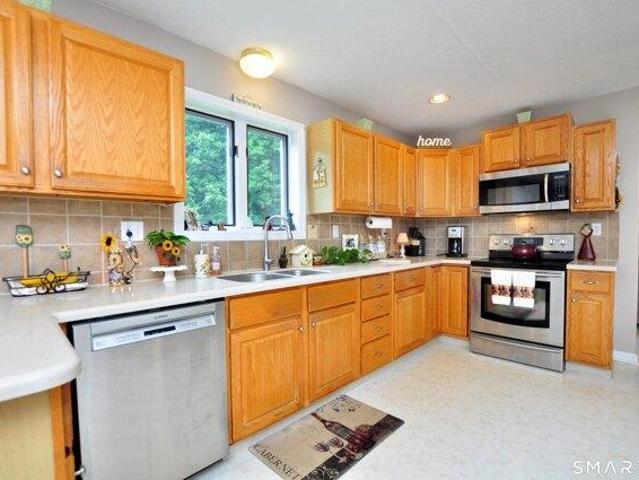 house with 4 bedroom, Bethlehem CT ES105191566