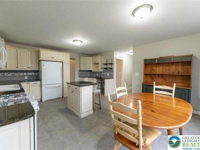 house with 4 bedroom, Bethlehem PA ES103627464