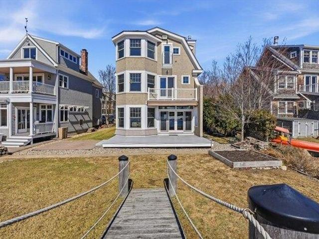 house with 4 bedroom, Beverly MA DLS102476922