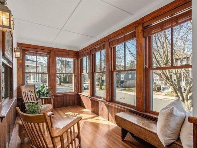 house with 4 bedroom, Beverly MA DLS102634782