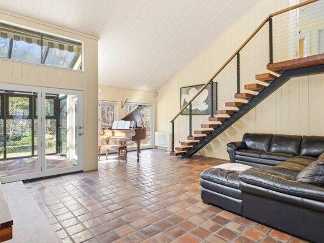 house with 4 bedroom, Beverly MA DS103852772