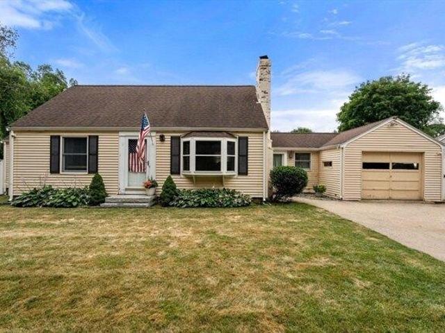 house with 4 bedroom, Beverly MA ES104443229