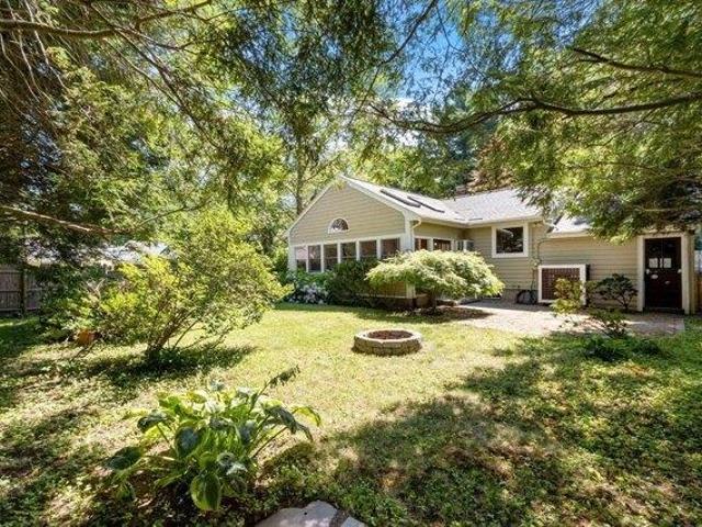 house with 4 bedroom, Beverly MA ES104903085