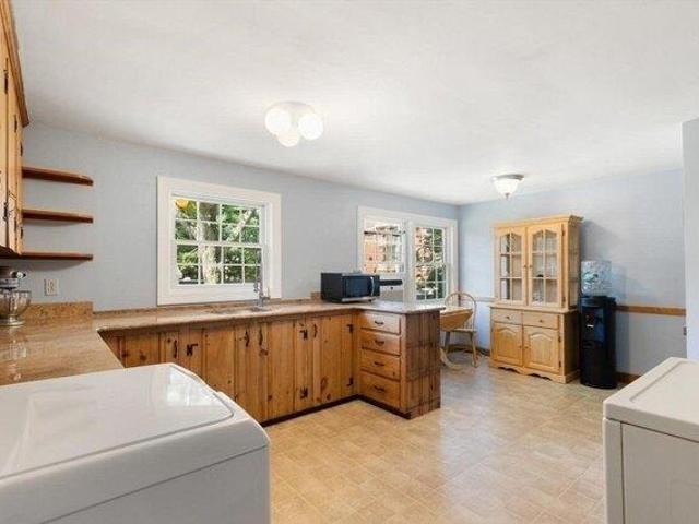 house with 4 bedroom, Beverly MA ES105105281