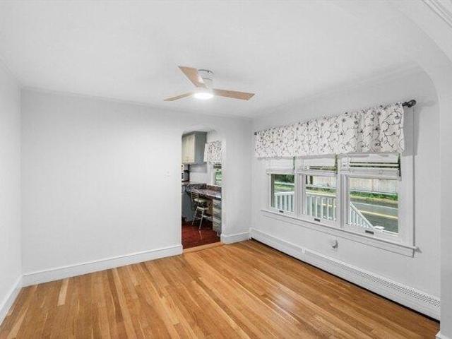 house with 4 bedroom, Beverly MA ES105126460