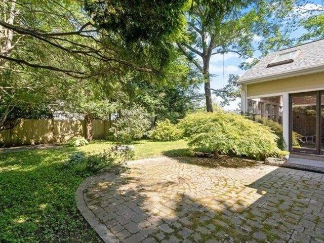 house with 4 bedroom, Beverly MA ES105123546