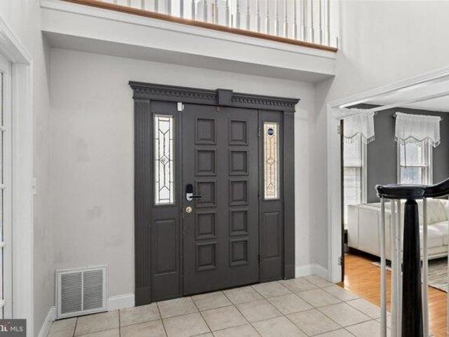 house with 4 bedroom, Beverly NJ ES104921777
