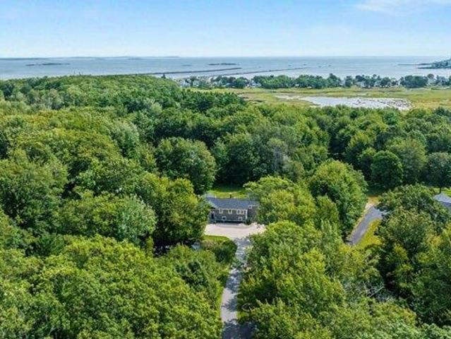 house with 4 bedroom, Biddeford ME ES104512855