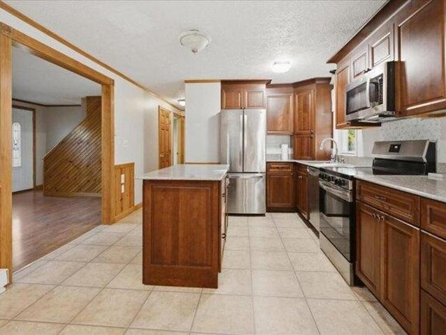 house with 4 bedroom, Biddeford ME ES105127478